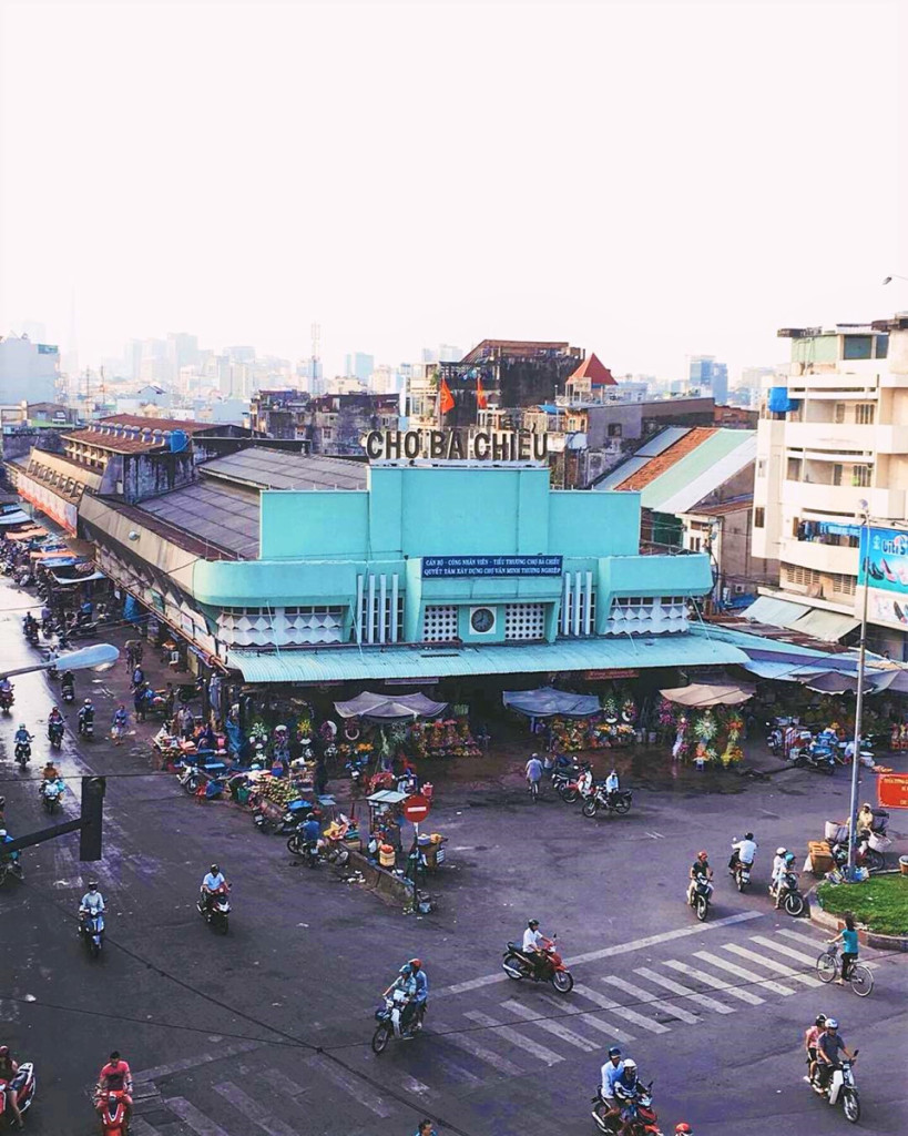 Rong chơi 4 khu chợ nức tiếng Sài Gòn, cuối tuần không lo chán - iVIVU.com