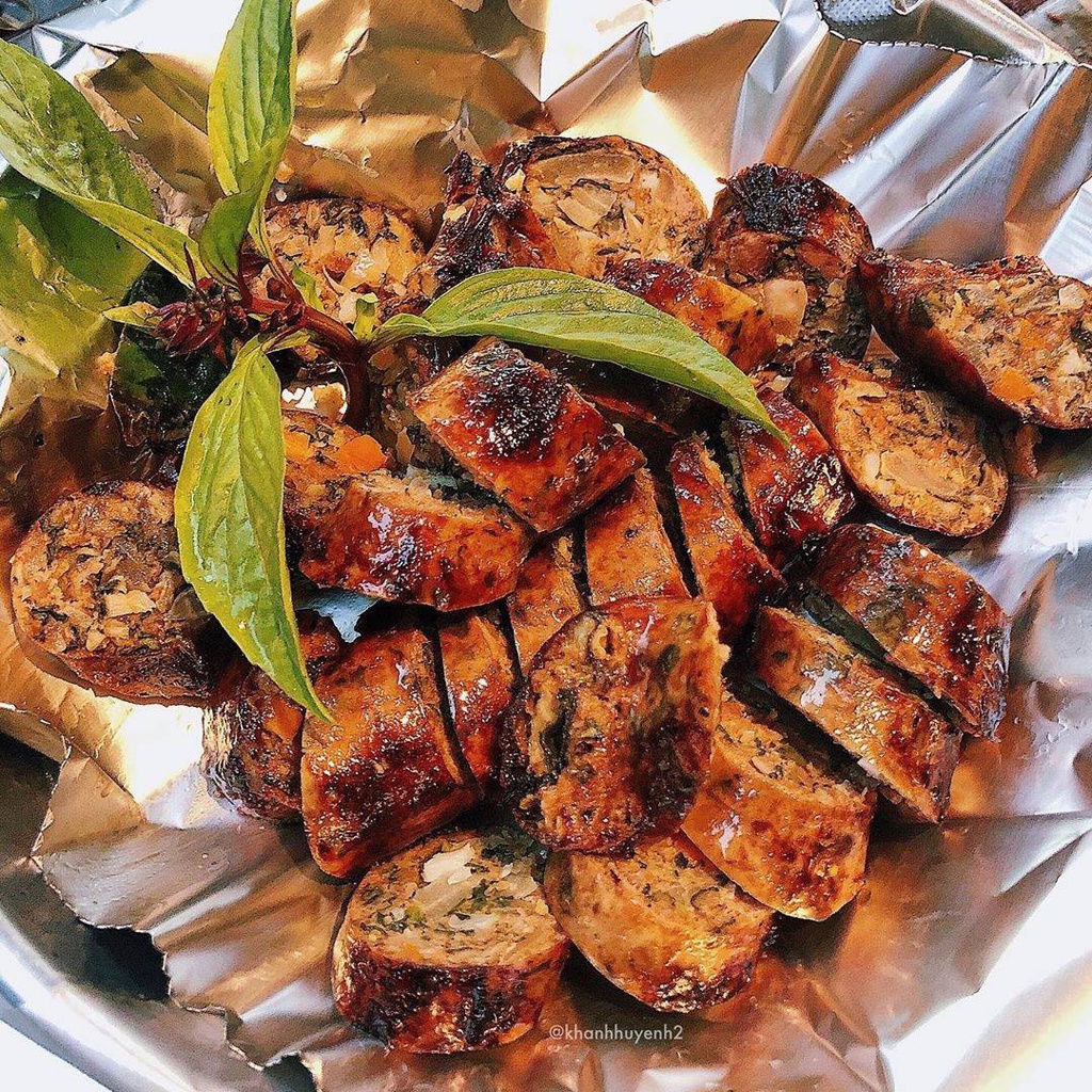 Món ngon từ lòng, dồi cho ngày Hà Nội mưa rét - iVIVU.com