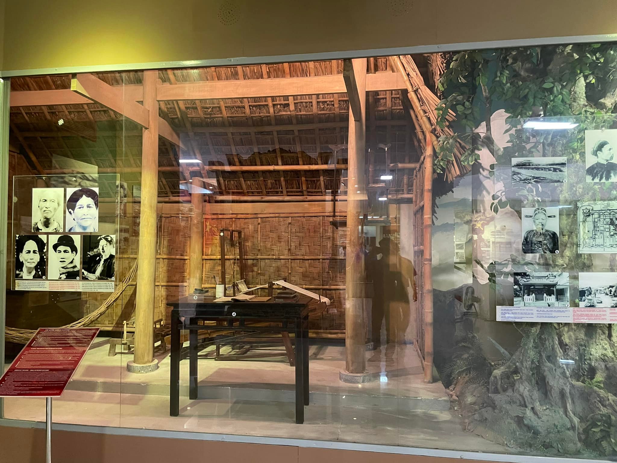 Theo dấu chân Bác ở bảo tàng Hồ Chí Minh Thừa Thiên Huế - iVIVU.com