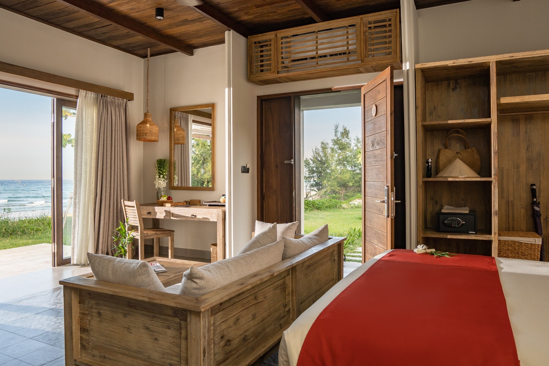 Discover the enchanting check-in spot at Crown Retreat Quy Nhơn Resort
