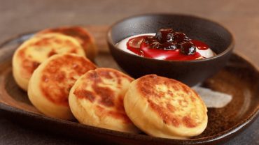 Top 11 món ăn bạn nhất định phải thử khi du lịch Nga