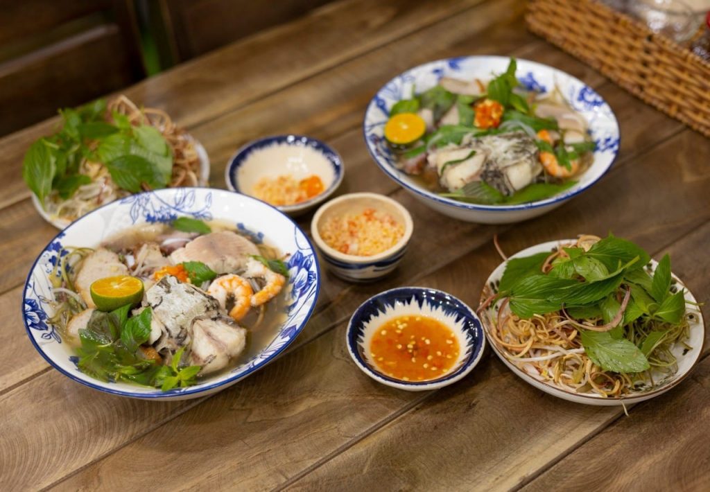 Ngọt thơm hương vị bún nước lèo miền Tây - iVIVU.com