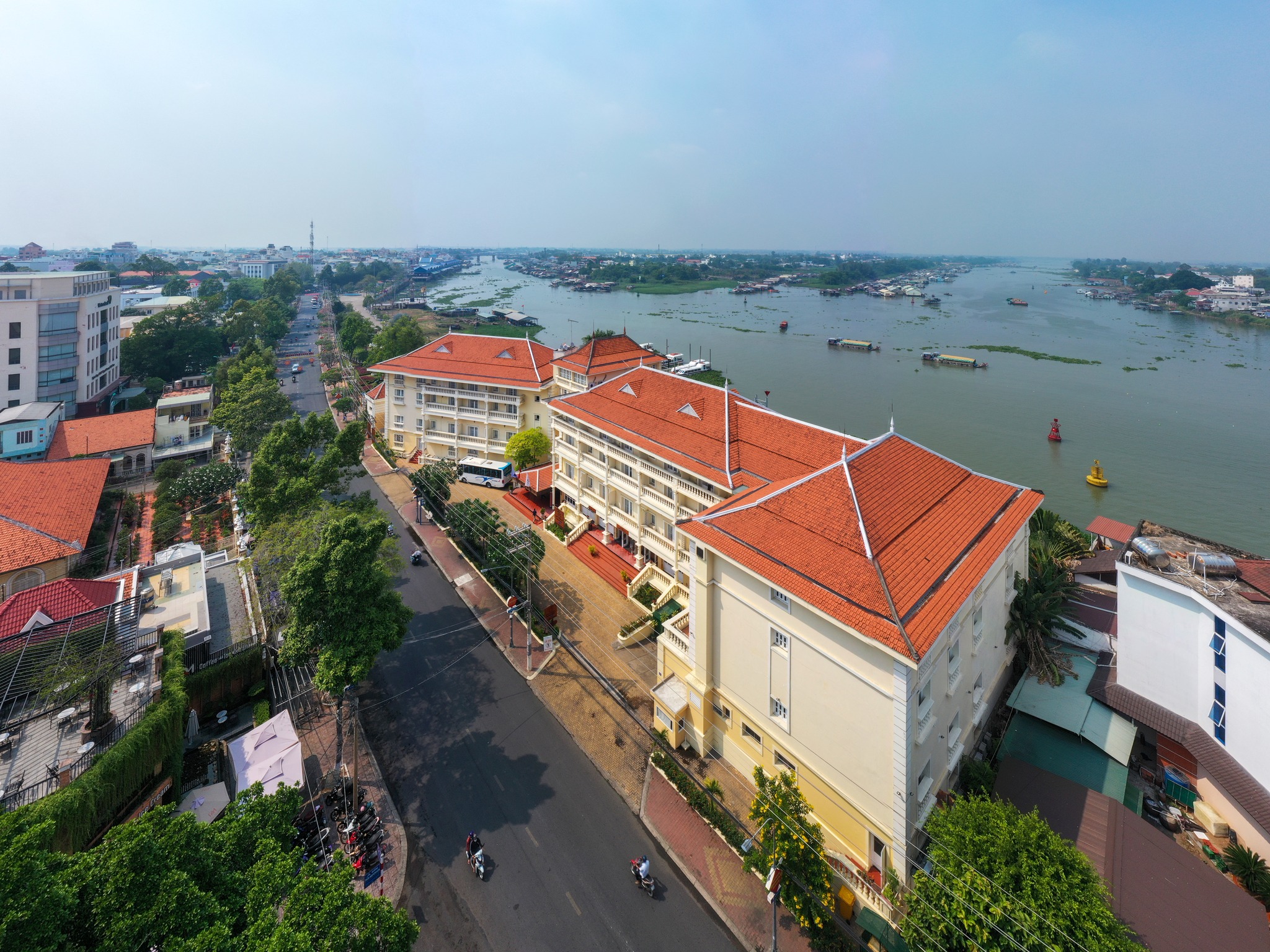 Khách sạn Victoria Châu Đốc: hành trình trải nghiệm đầy màu sắc