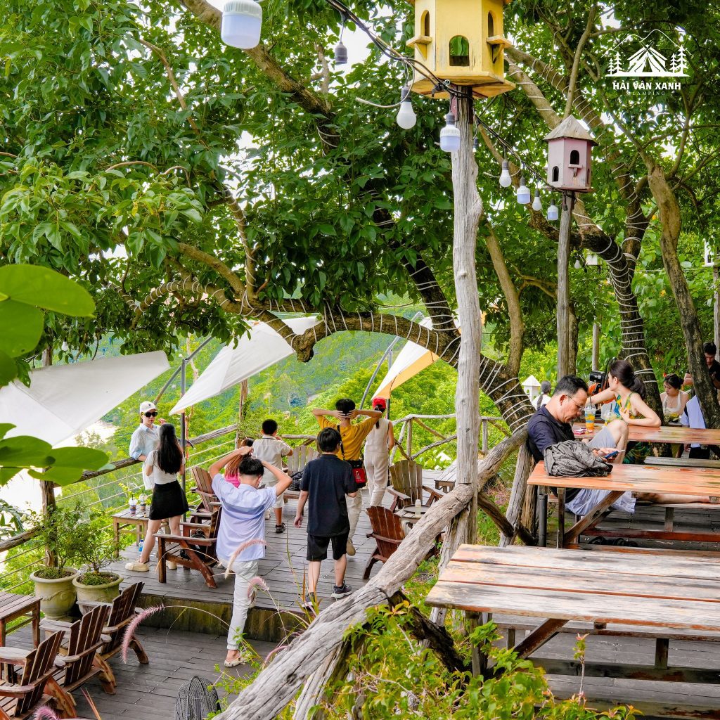 Top 3 quán cafe view đẹp trên đèo Hải Vân quyến rũ mọi du khách