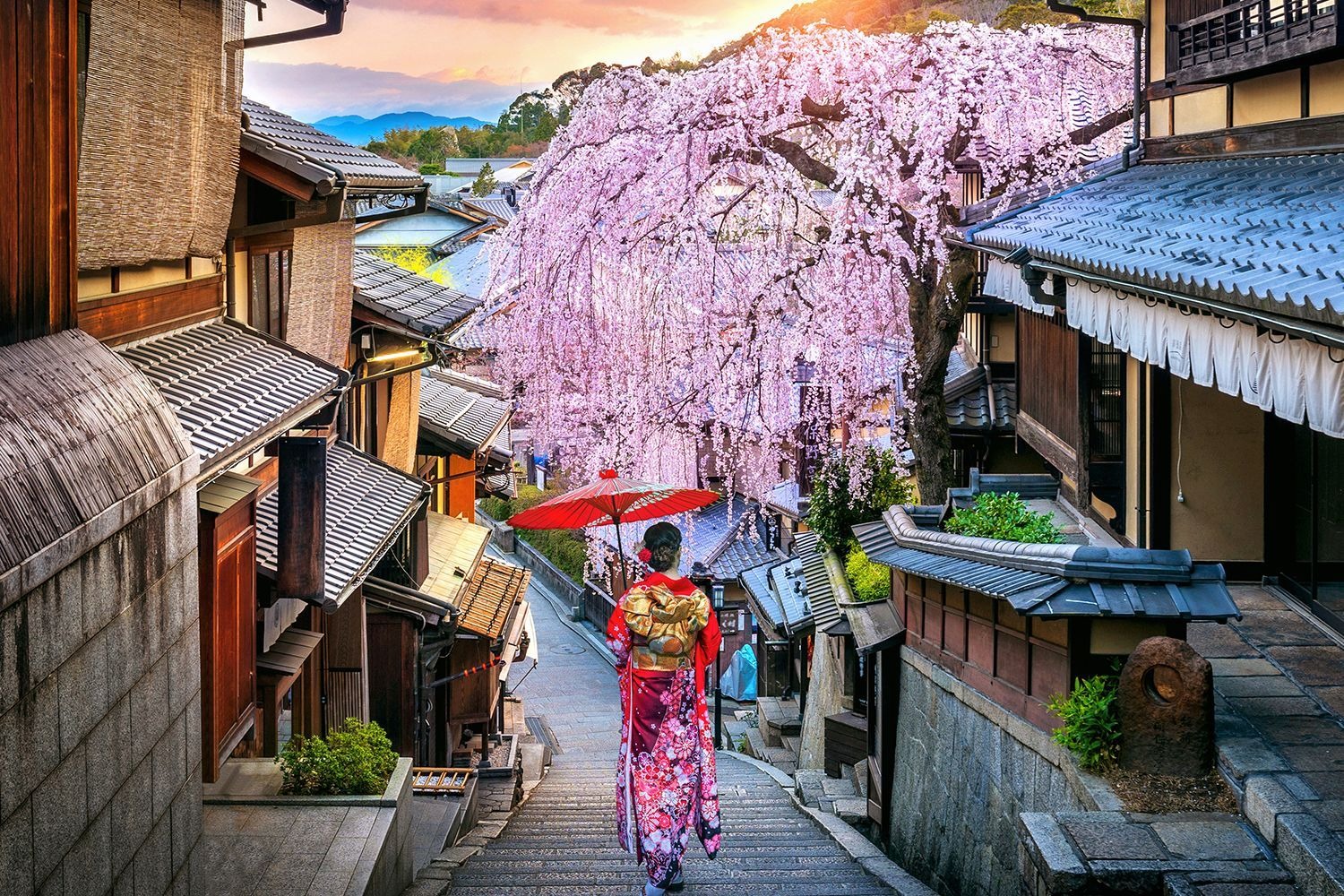 Top 2 tour Nhật Bản đang giảm giá hấp dẫn cho chuyến du xuân